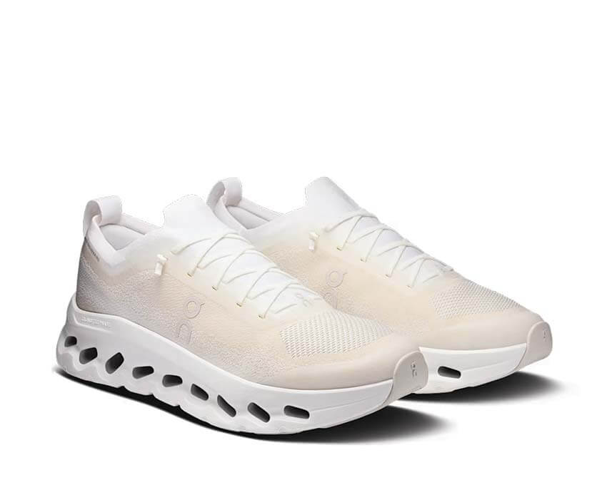 On Cloudtilt Moon "White" | Nouveauté | NOIRFONCE